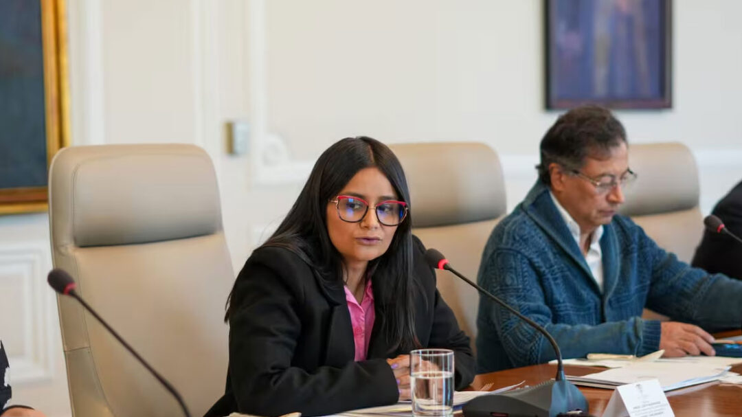 Family home of Colombia's presidential administration chief ransacked ...